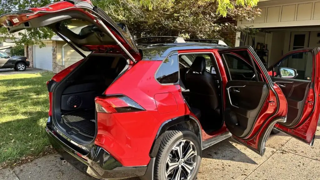 Rav4 Back Door Won't Close: A Guide to Resolving!