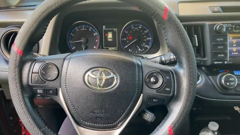 Reset Check Engine Light Toyota Rav4: Quick & Easy Solutions